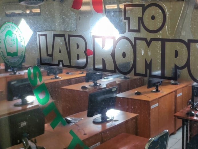 Lab.Komputer - SDIT Thariq Bin Ziyad - Pondok Hijau Permai